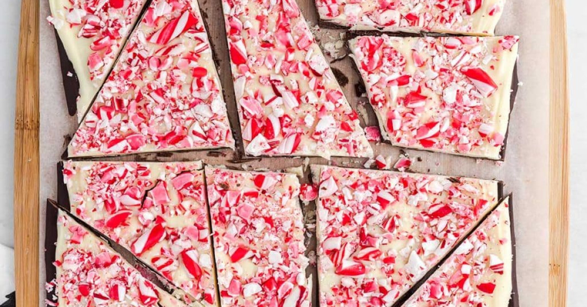 Recipe of the Month ~ Peppermint Bark | LivingADK